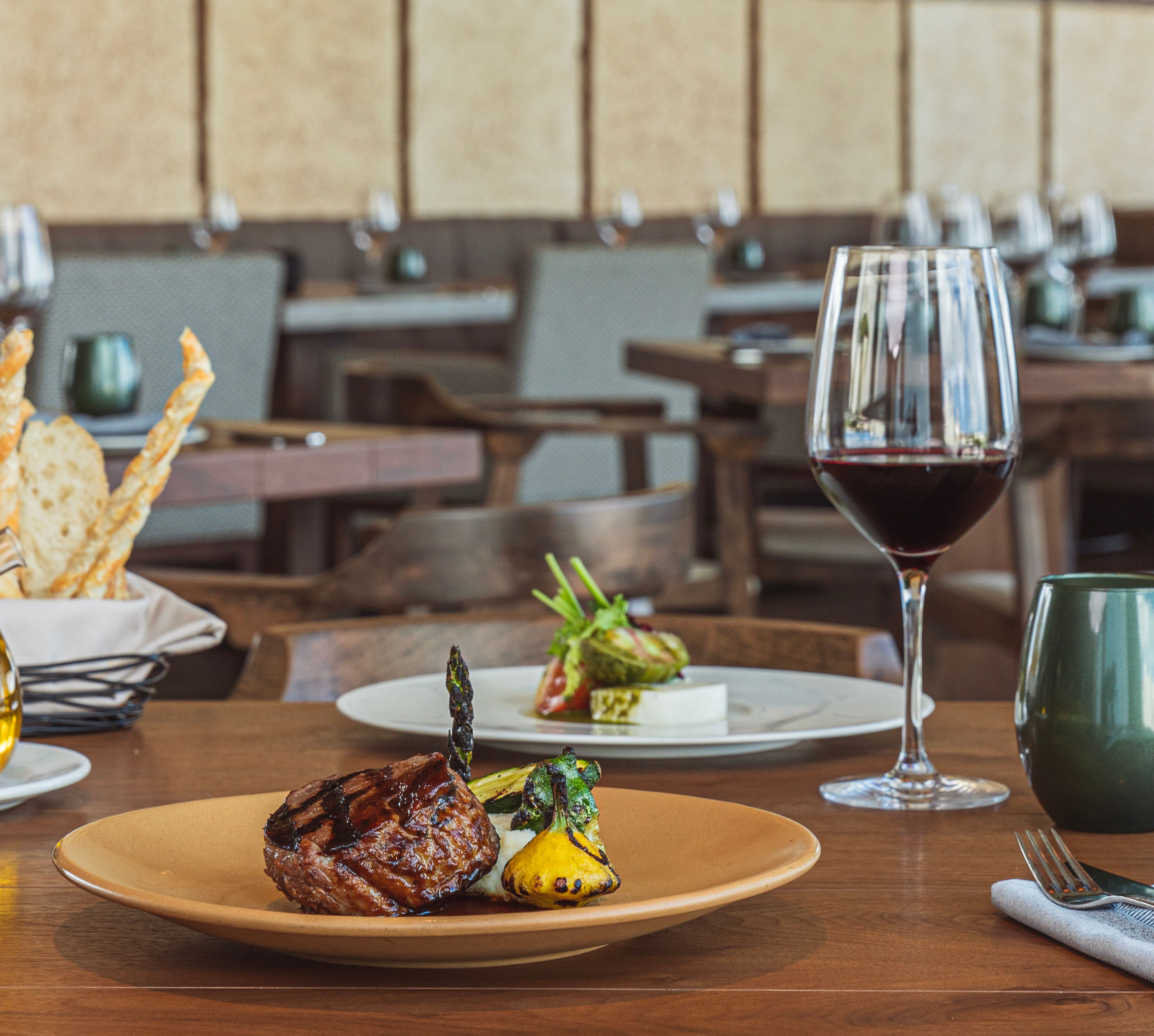 Dining & Drinks | Hilton Cancun Mar Caribe All-Inclusive Resort