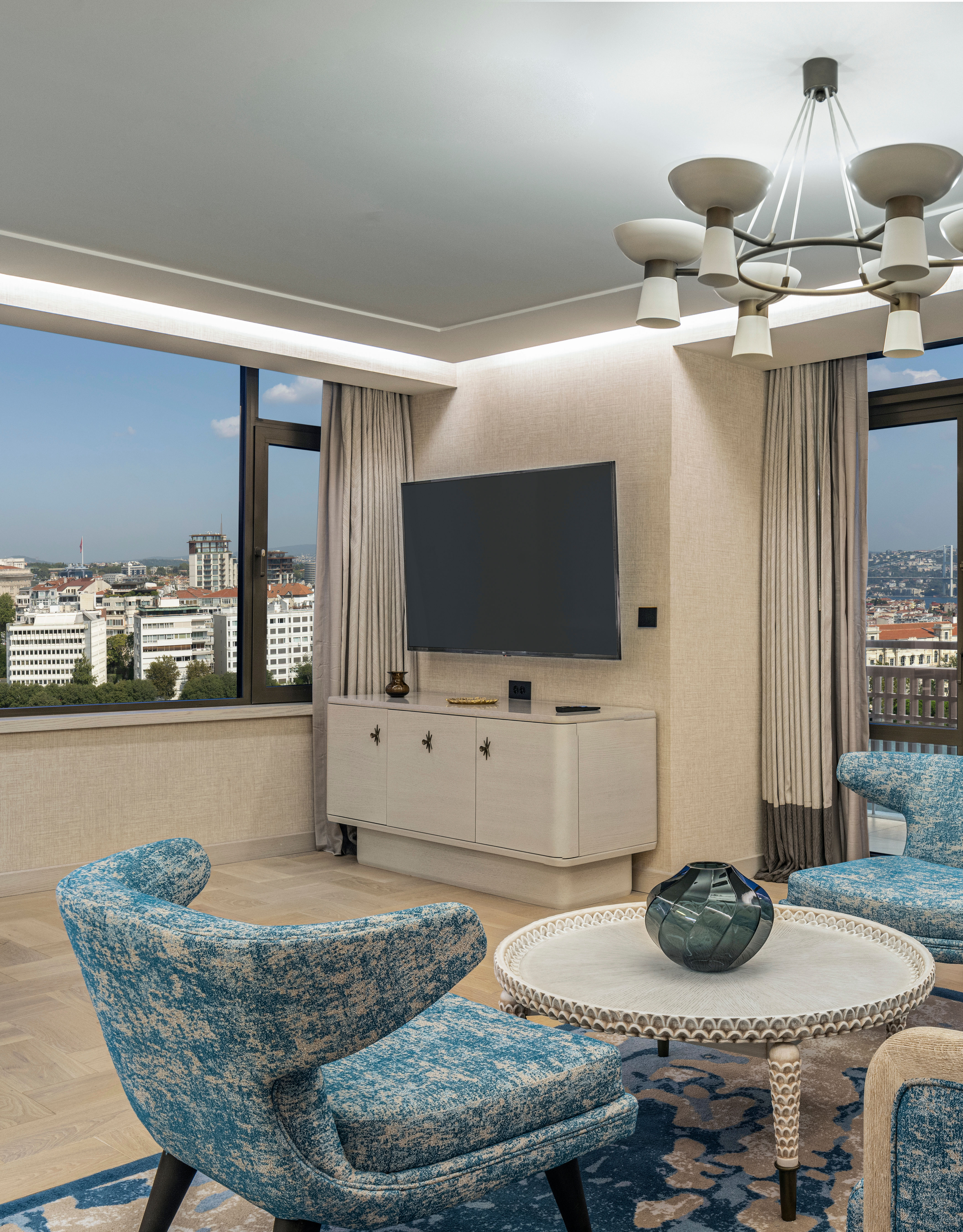 Iconic Suites | Hilton Istanbul Bosphorus Hotel in Turkey