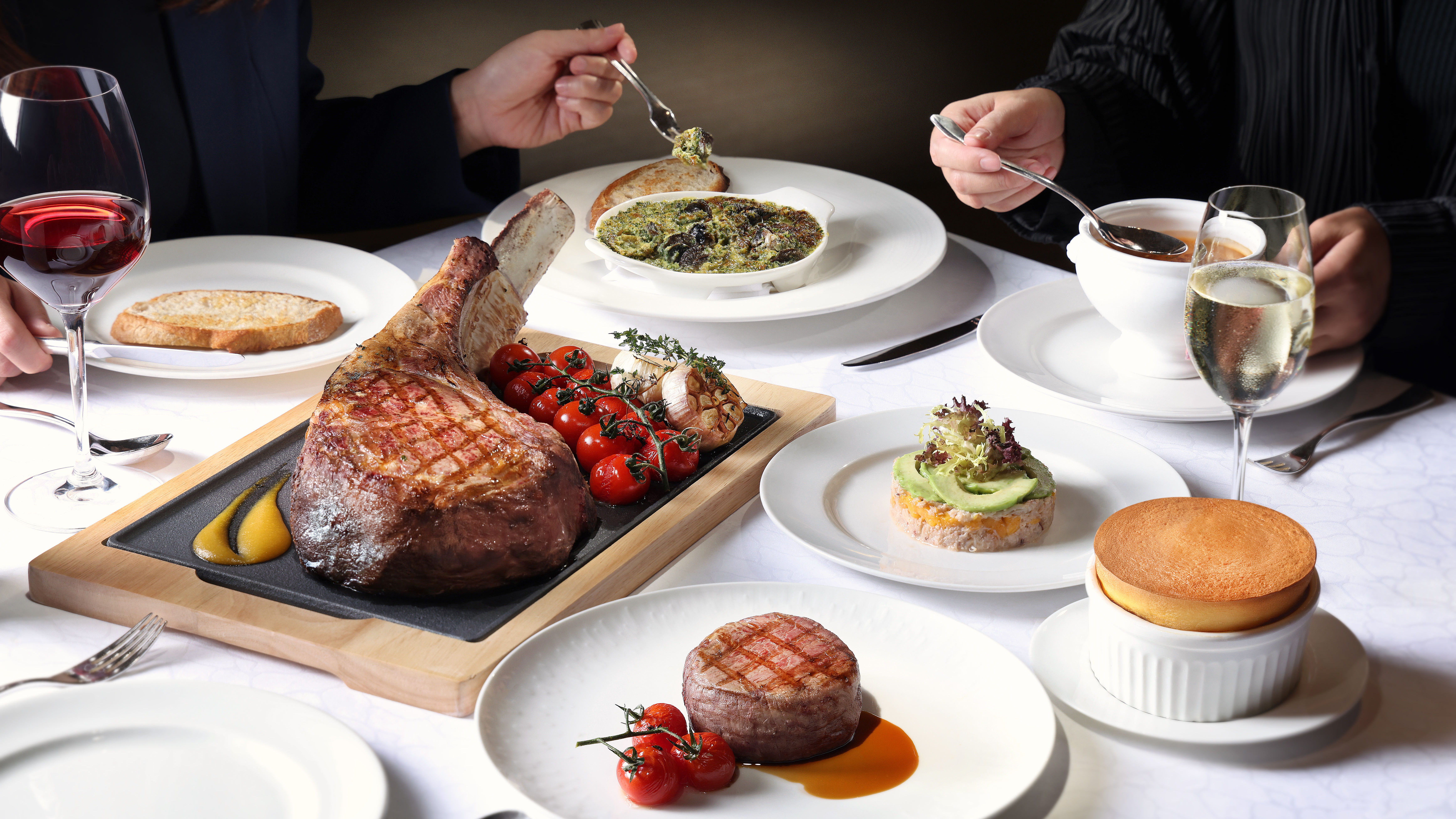Brasserie on the Eighth | Conrad Hong Kong