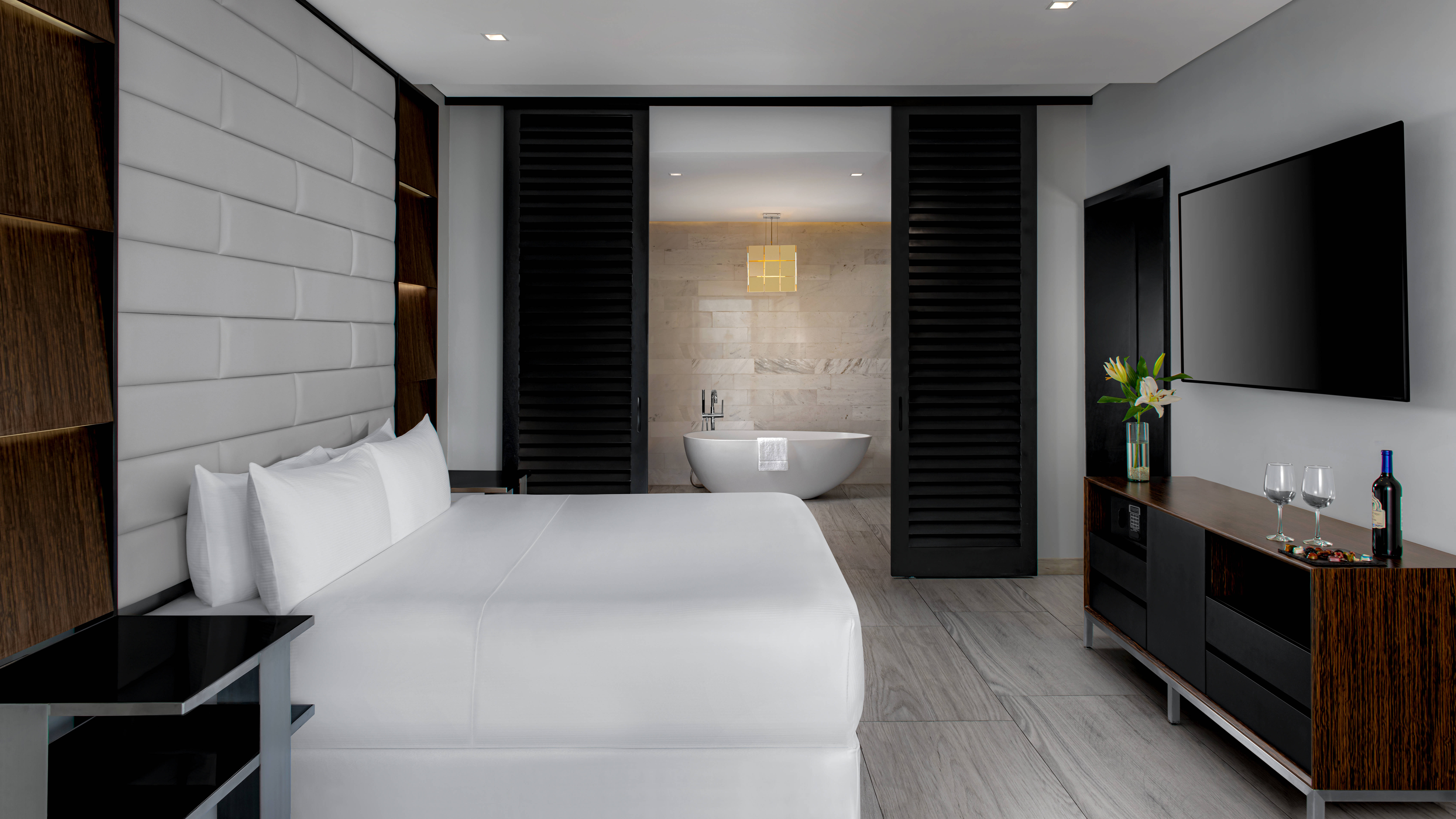 Enclave Rooms & Suites | Hilton Vallarta Riviera All-Inclusive Resort ...