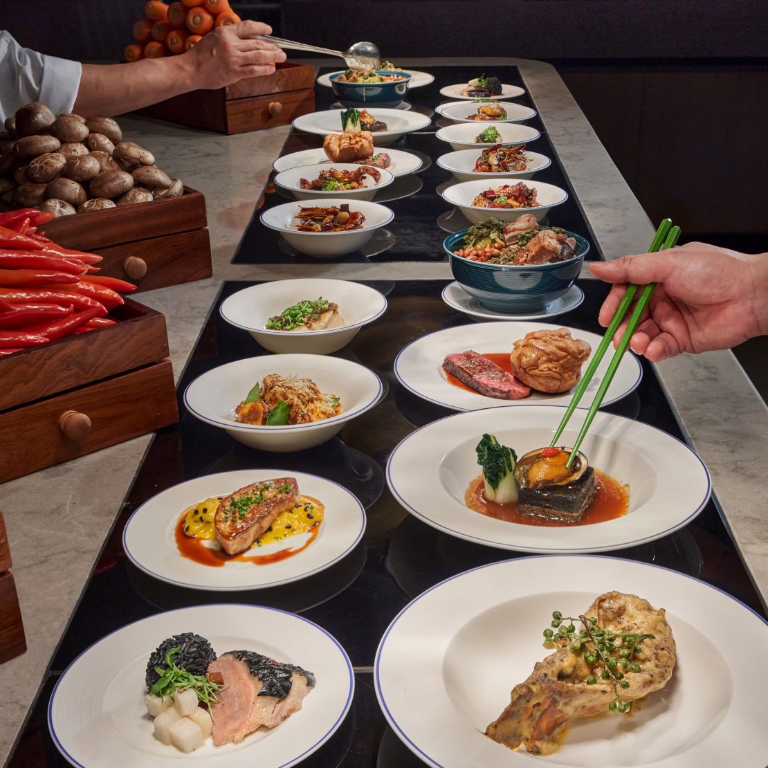 Estate Buffet Restaurant | Hilton Singapore Orchard