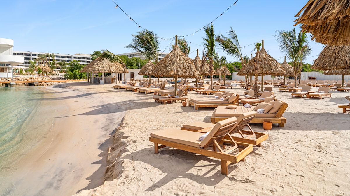 The Rif bij Mangrove Beach Corendon Curacao All-Inclusive, Curio by Hilton