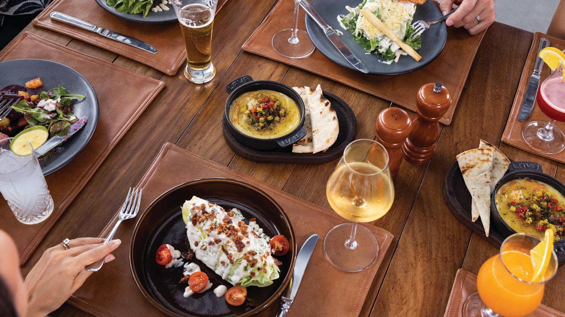 Hilton Cancun, an All-Inclusive Resort in Mexico | Dining & Drinks