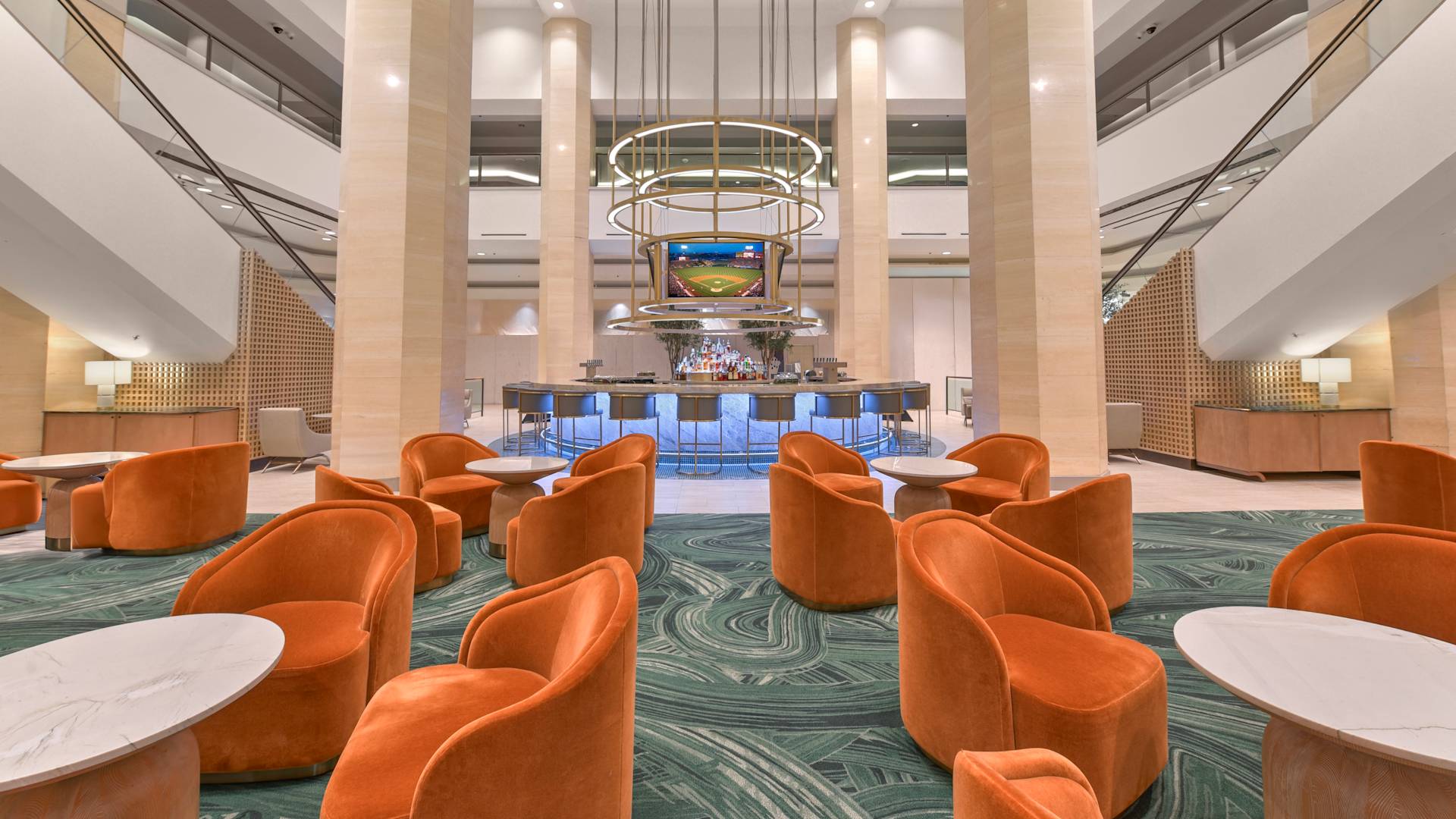 Poppy's Lounge | Hilton Anaheim Hotel