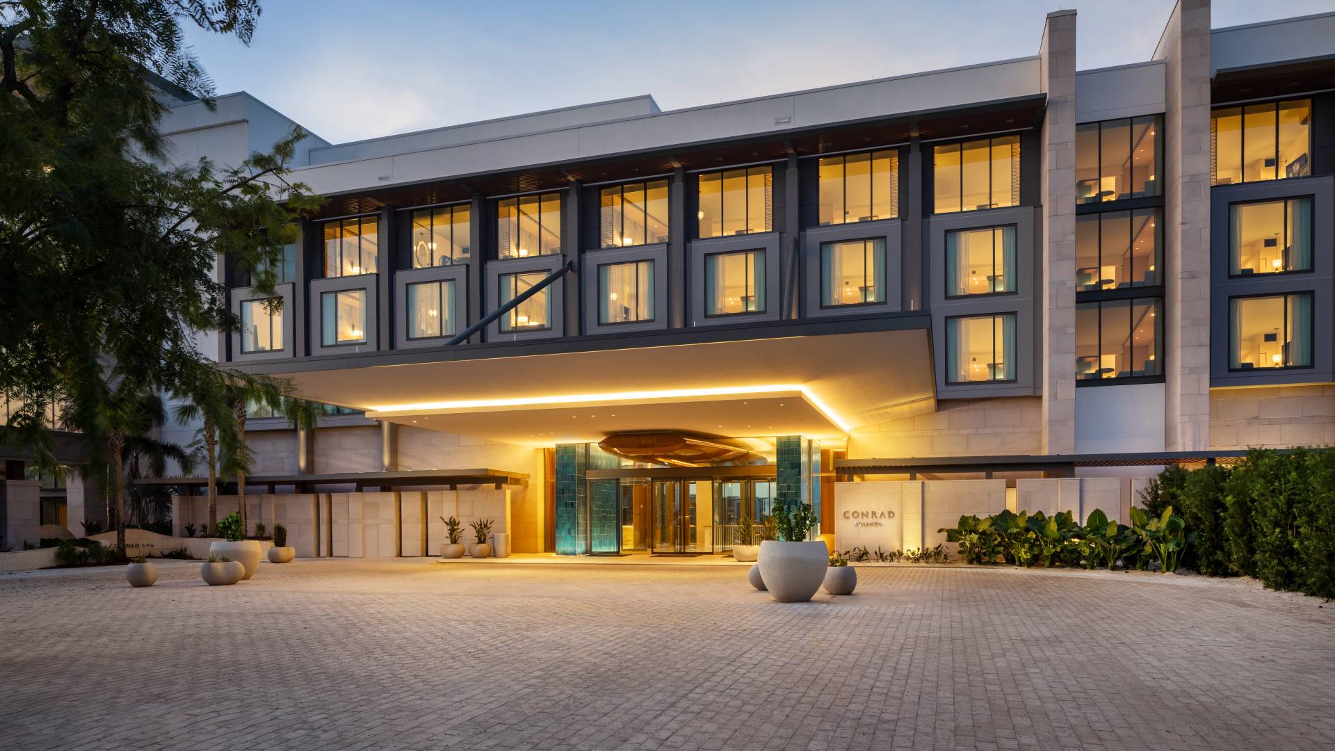 Conrad Orlando | Inspired Oasis Near Theme Park Attractions