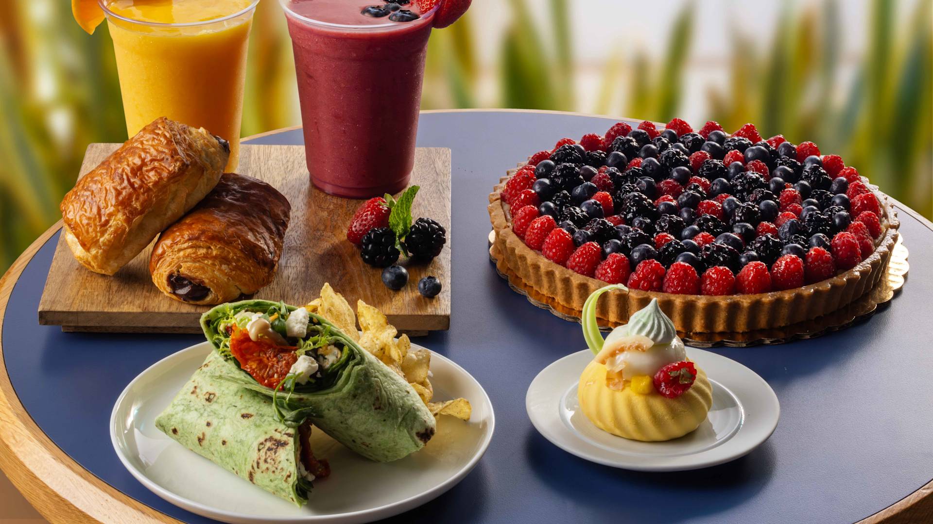 Counter Point | The Diplomat Beach Resort