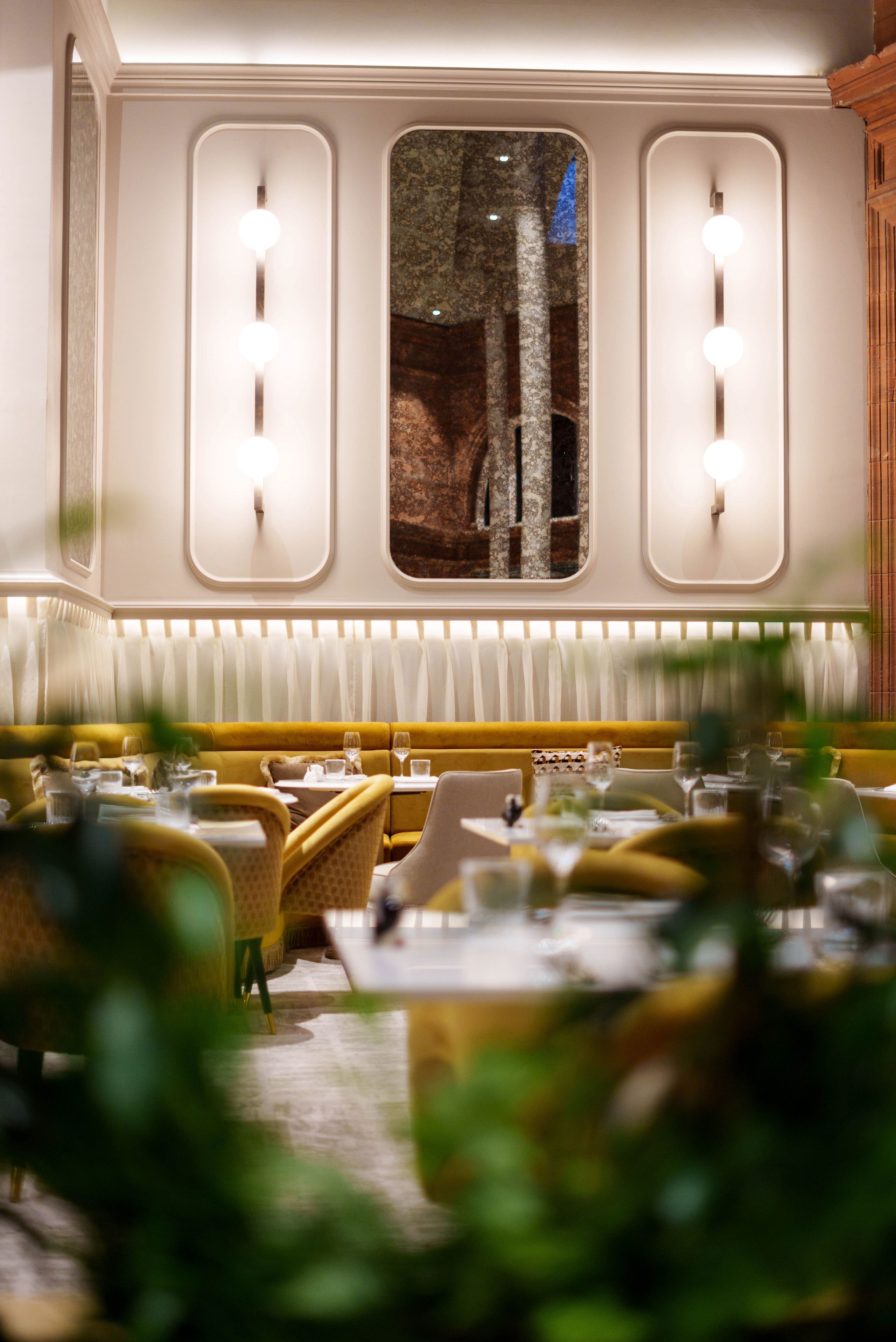 The Caledonian Edinburgh, Curio Collection by Hilton Dining