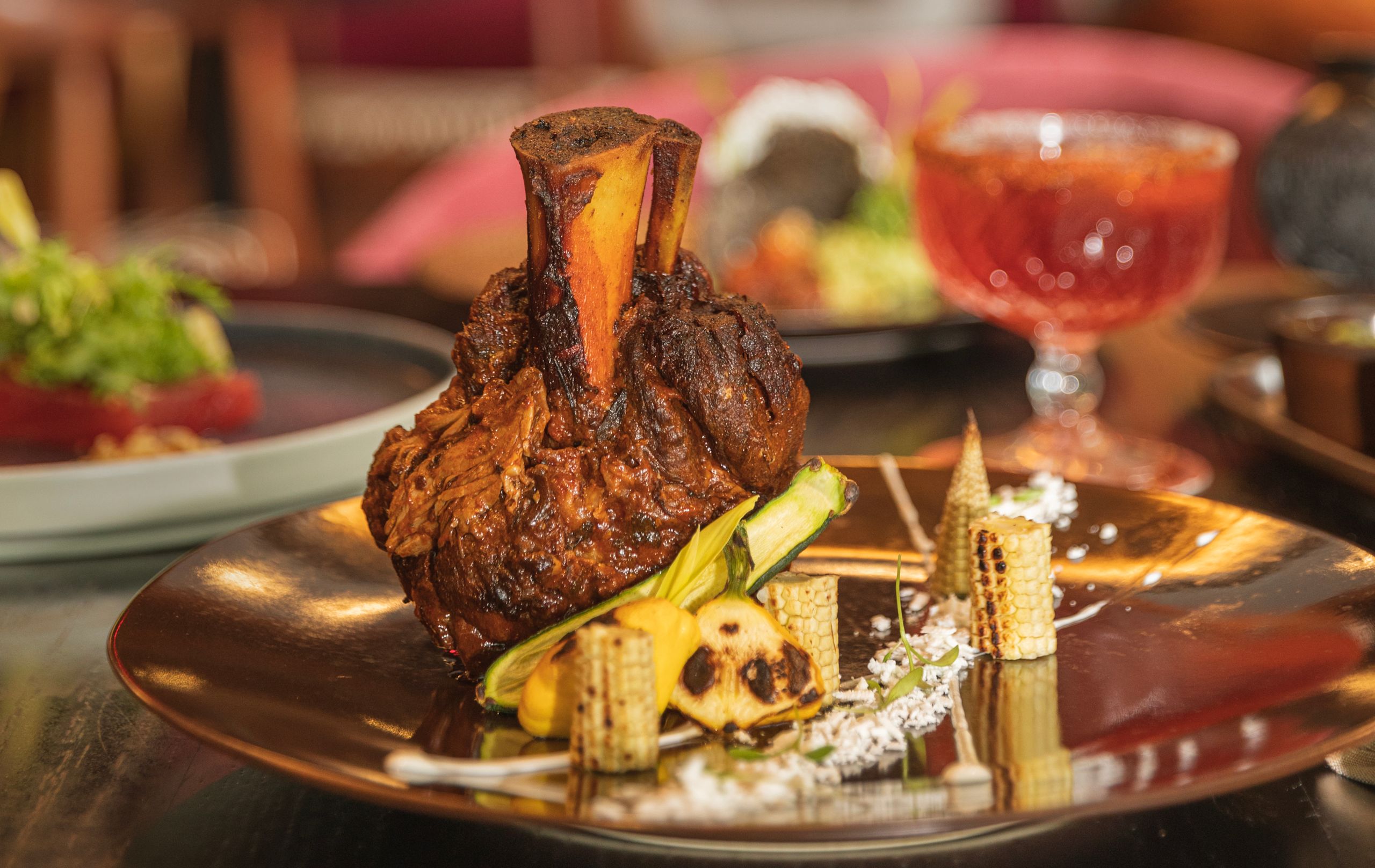 Dining & Drinks | Hilton Cancun Mar Caribe All-Inclusive Resort