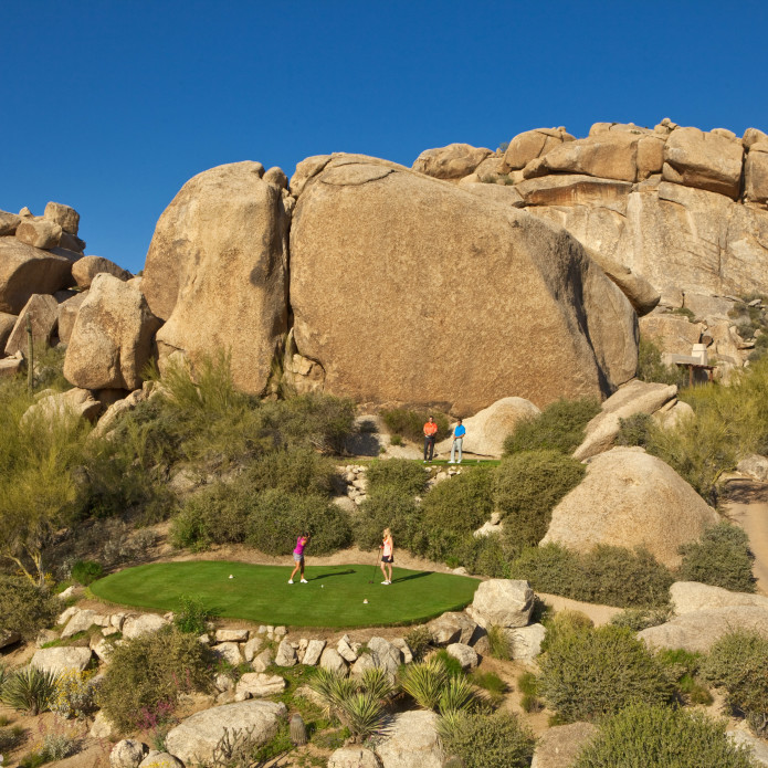 Golf | The Boulders - Curio Collection by Hilton