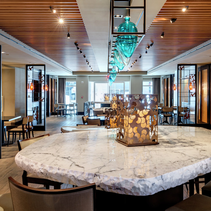 Dining & Drinks | New York Hilton Midtown