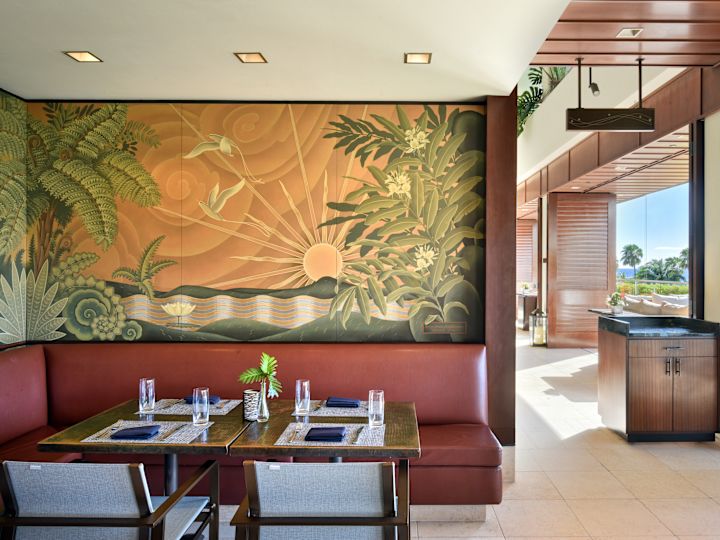 Waikiki Restaurants at Ka La'i LXR Resort