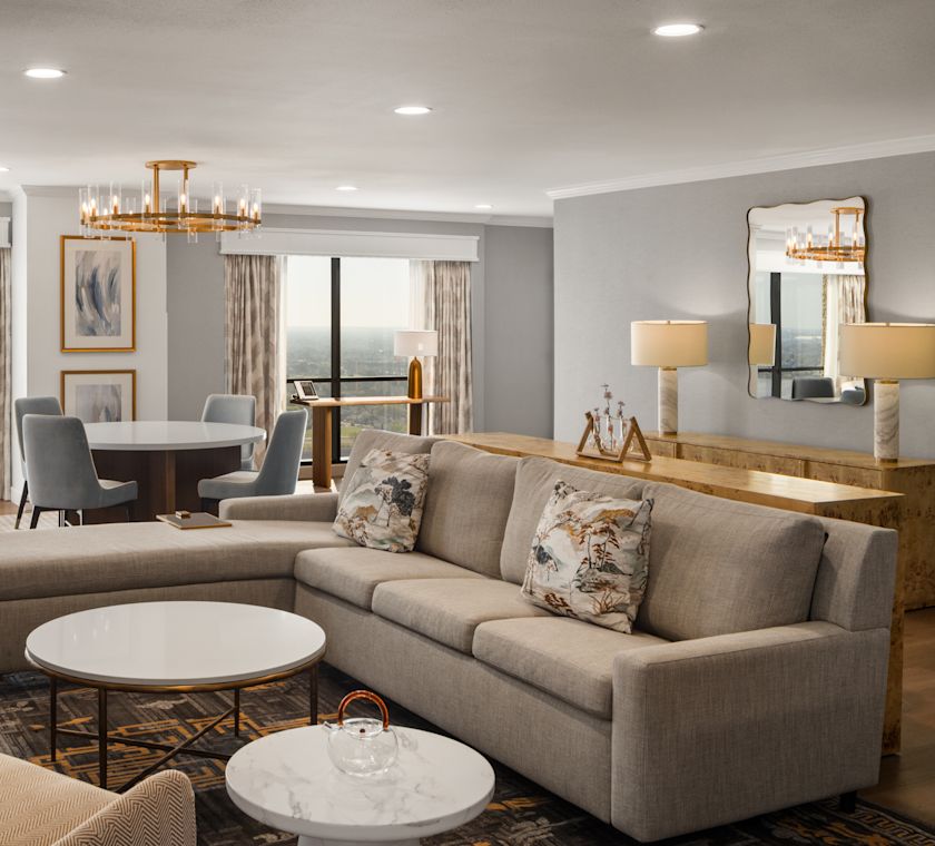 Hilton New Orleans Riverside Downtown Hotel