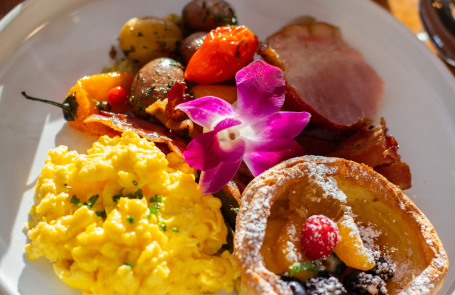 Dining and Restaurants in Dallas at the Hilton Anatole Hotel