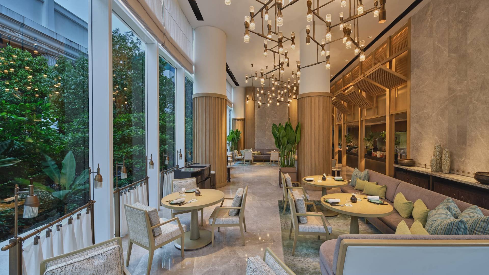 Front Room | Waldorf Astoria Bangkok