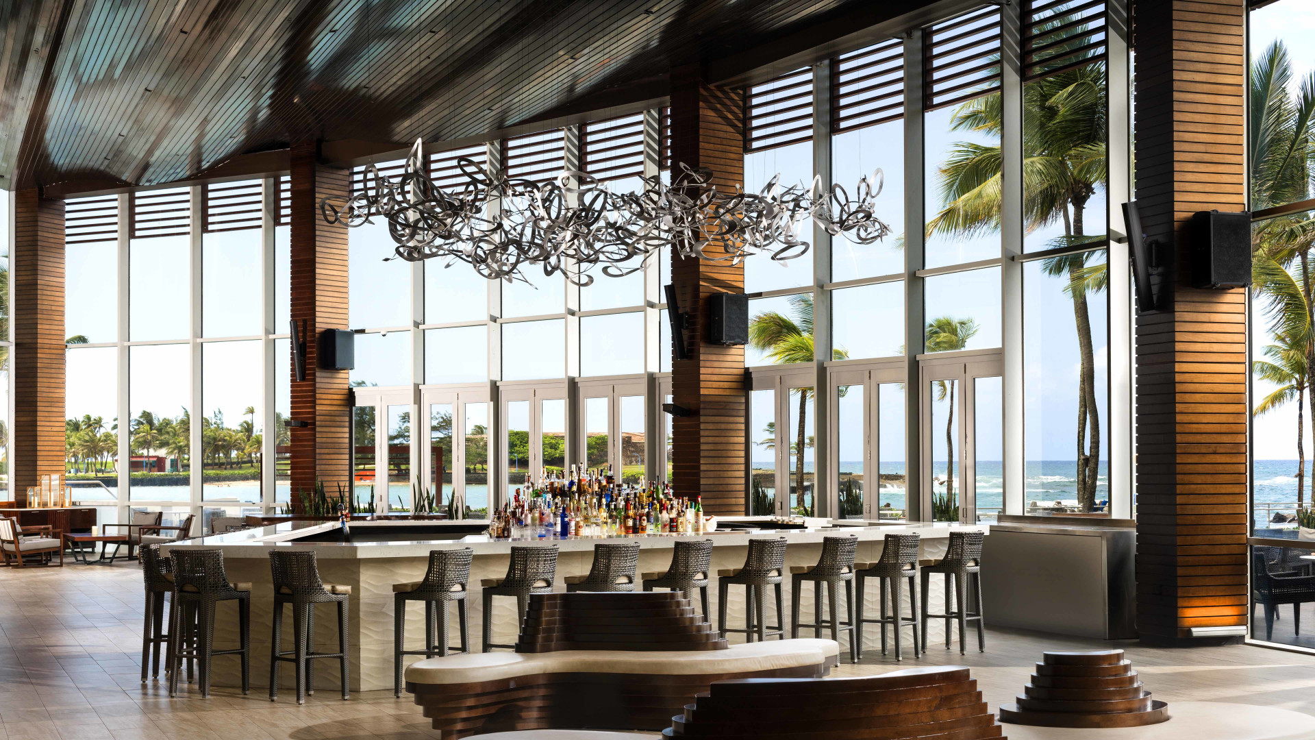 Dining & Drinks | Caribe Hilton